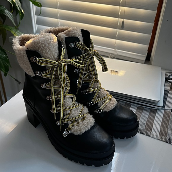 Steve Madden | Shoes | Steve Madden Winter Booth | Poshmark